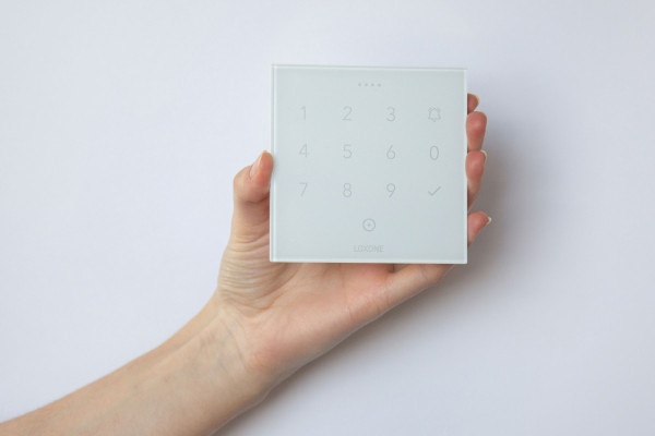 NFC Code Touch Air šedobílá